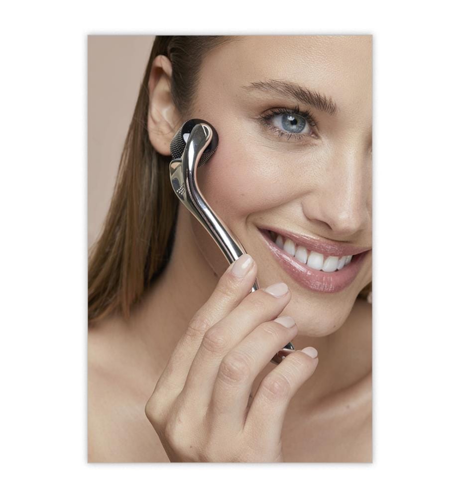 Paloma Beauties Derma Micro Needle Roller - Silv… | DeinDeal